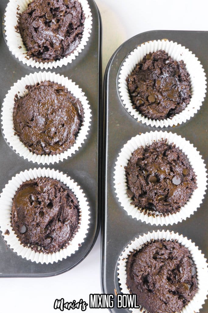 M&Ms Brownies - Maria's Mixing Bowl